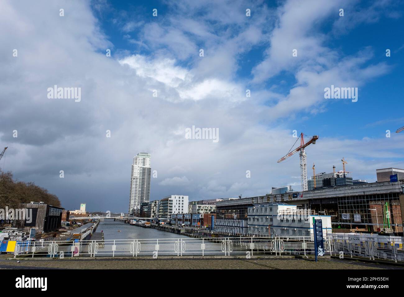 Brussels Canal and the docks | Le canal de Bruxelles vue depuis les ...