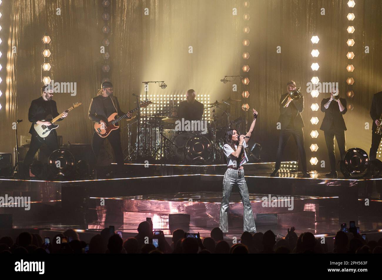 The french singer woman Jenifer in concert in Brussels | La chanteuse ...