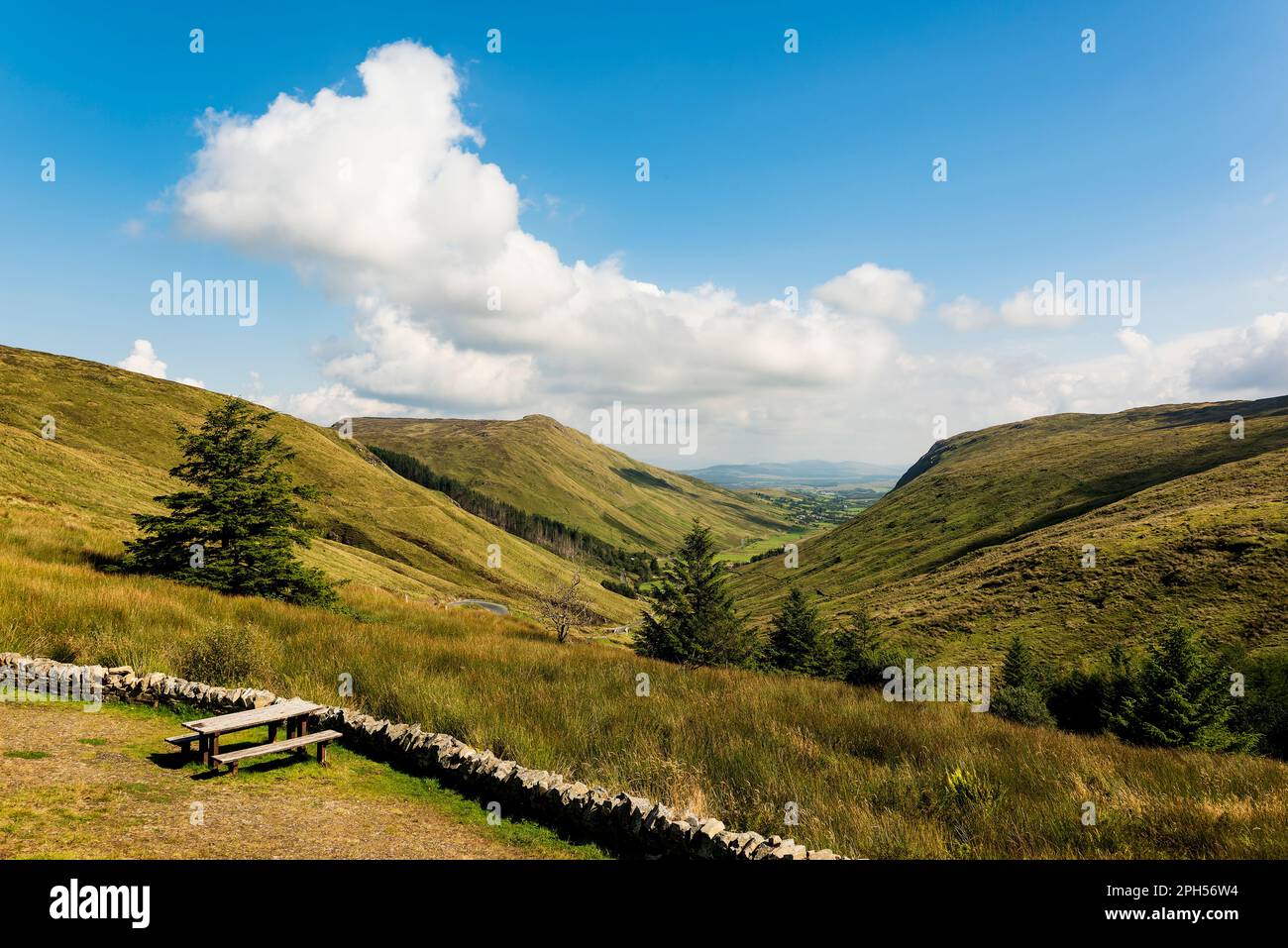 Glengesh mountain pass lookout with bench, Wild Atlantic Way, County ...