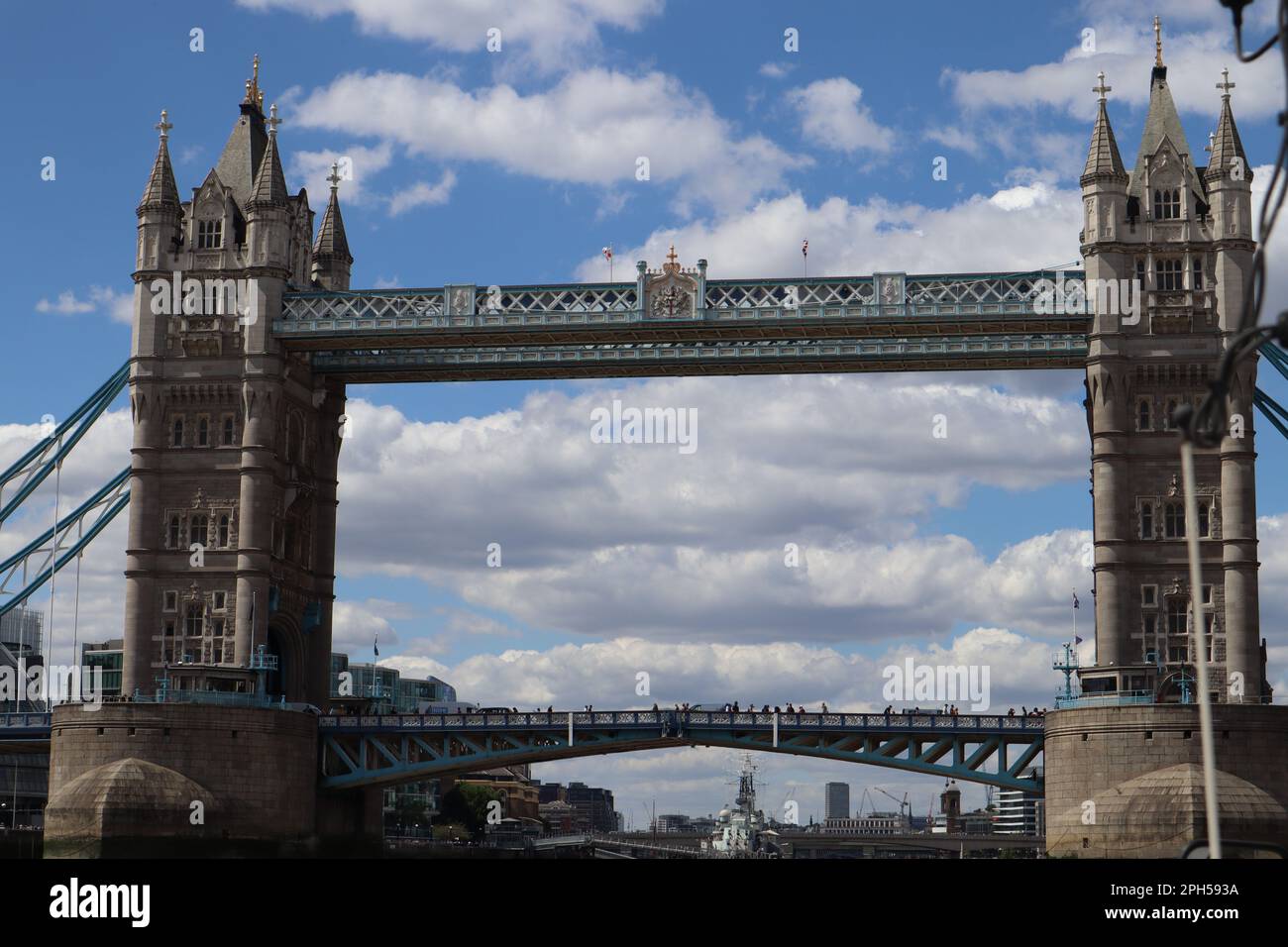 Symbol 'london bridge' hi-res stock photography and images - Alamy