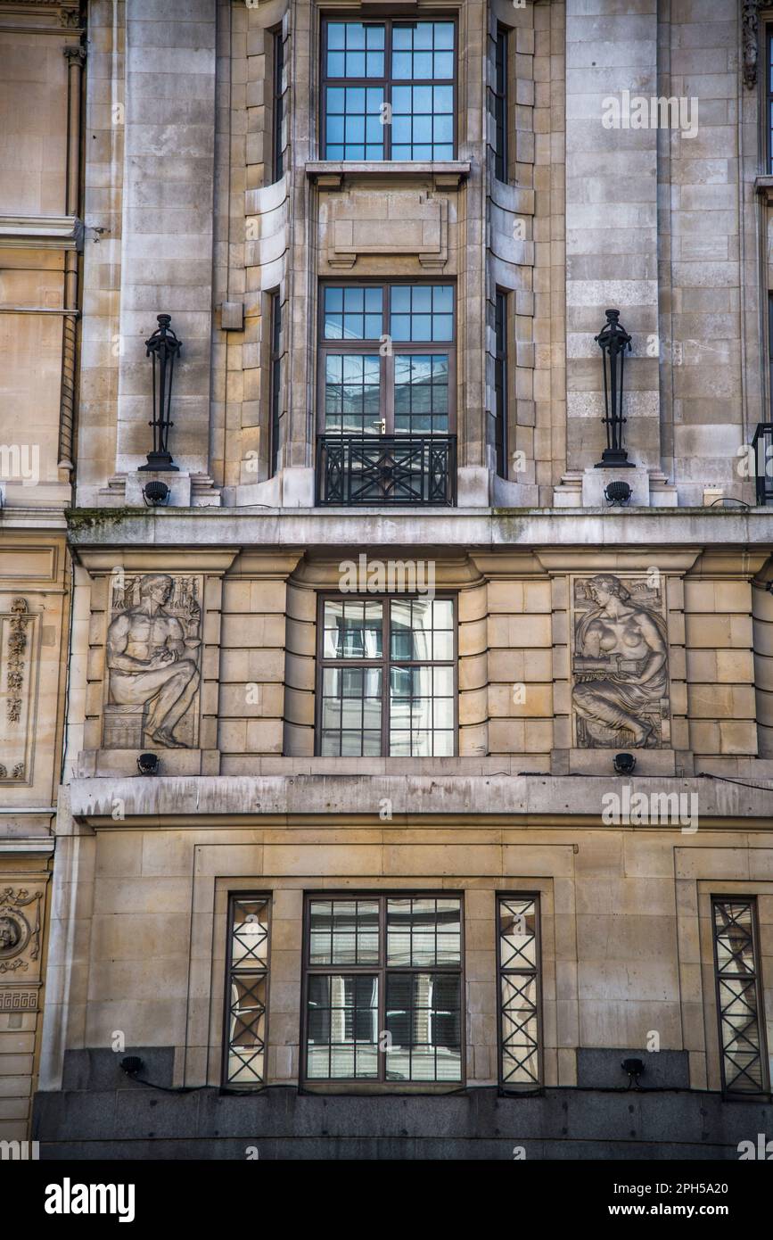 Detail of a facade in Central London near Trafalgar Square with ...