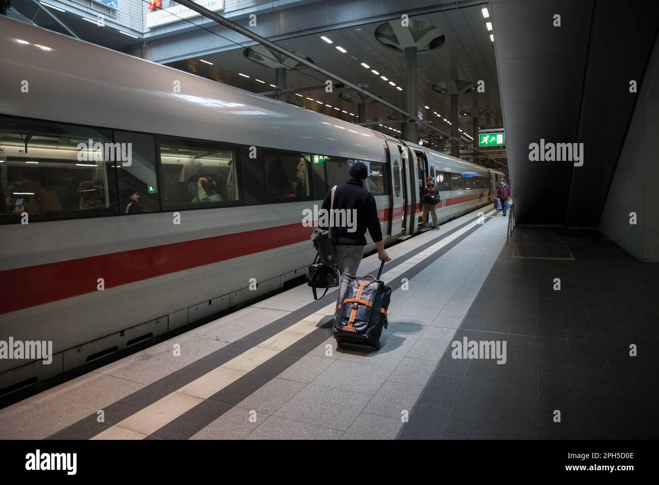 Massive Disruptions Expected as Nationwide Warning Strike Hits Germany ...