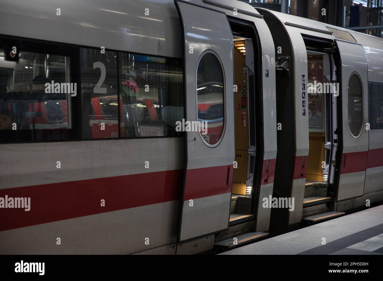 Massive Disruptions Expected as Nationwide Warning Strike Hits Germany ...