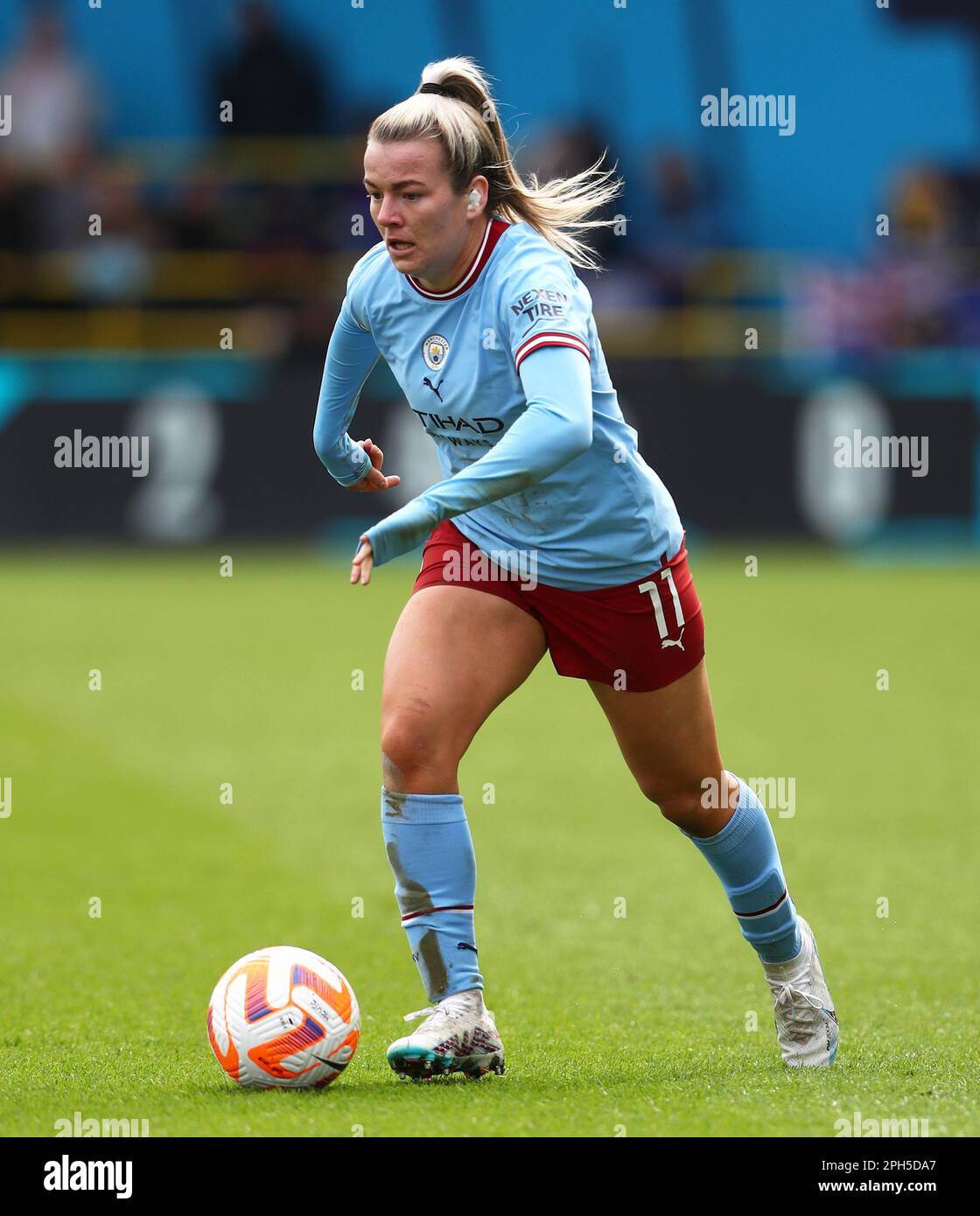Manchester City's Lauren Hemp in action during the Barclays Women's ...