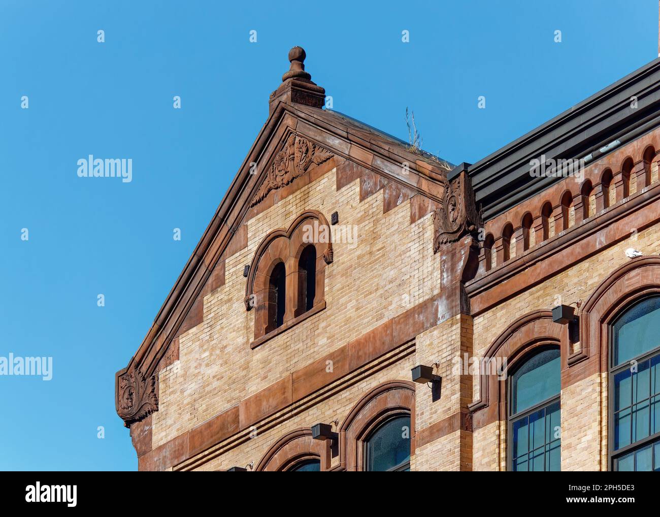 931 first avenue hi-res stock photography and images - Alamy