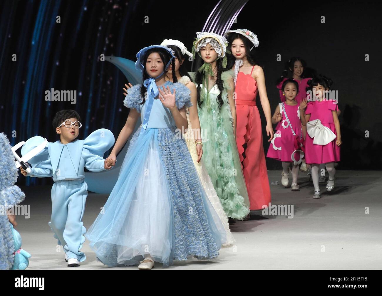 Shanghai fashion week 2023 hi-res stock photography and images - Alamy