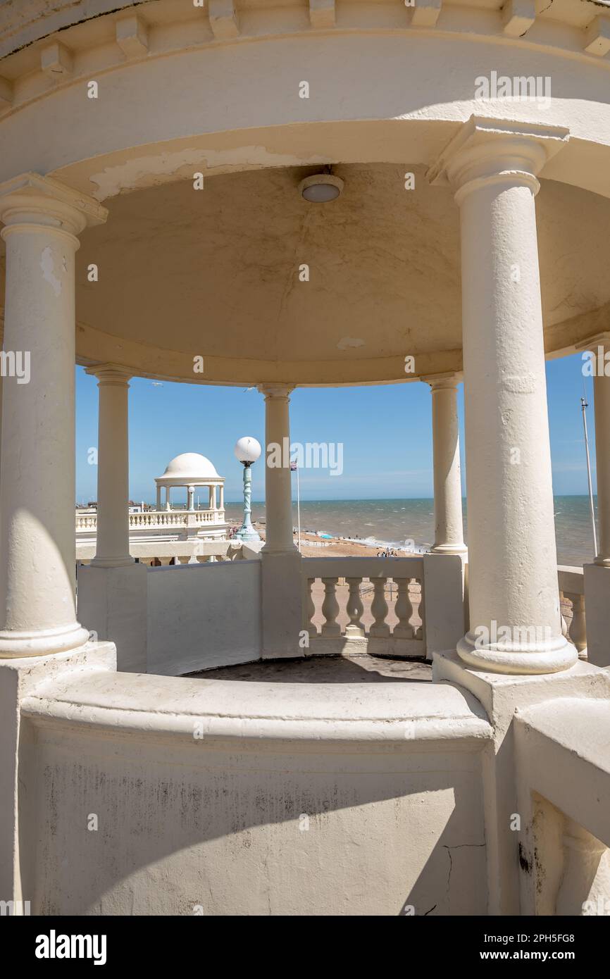 Victorian colonnades hi-res stock photography and images - Alamy