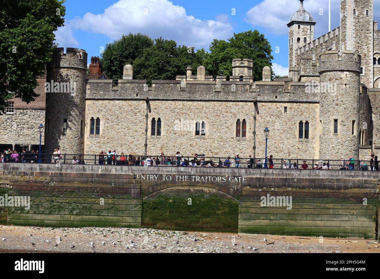 Crown jewels tower of london hi-res stock photography and images - Alamy