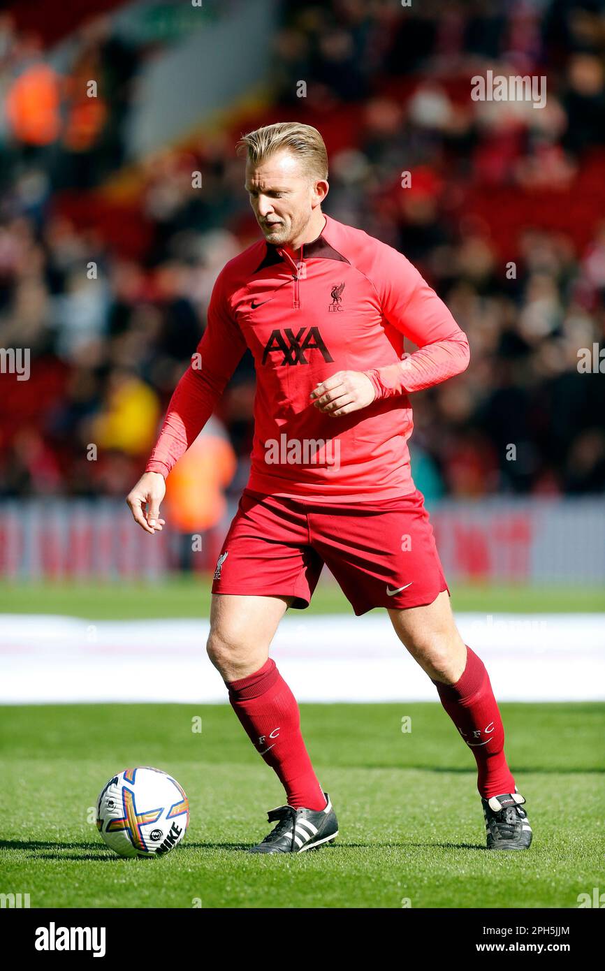 Football soccer dirk kuyt hi-res stock photography and images - Alamy