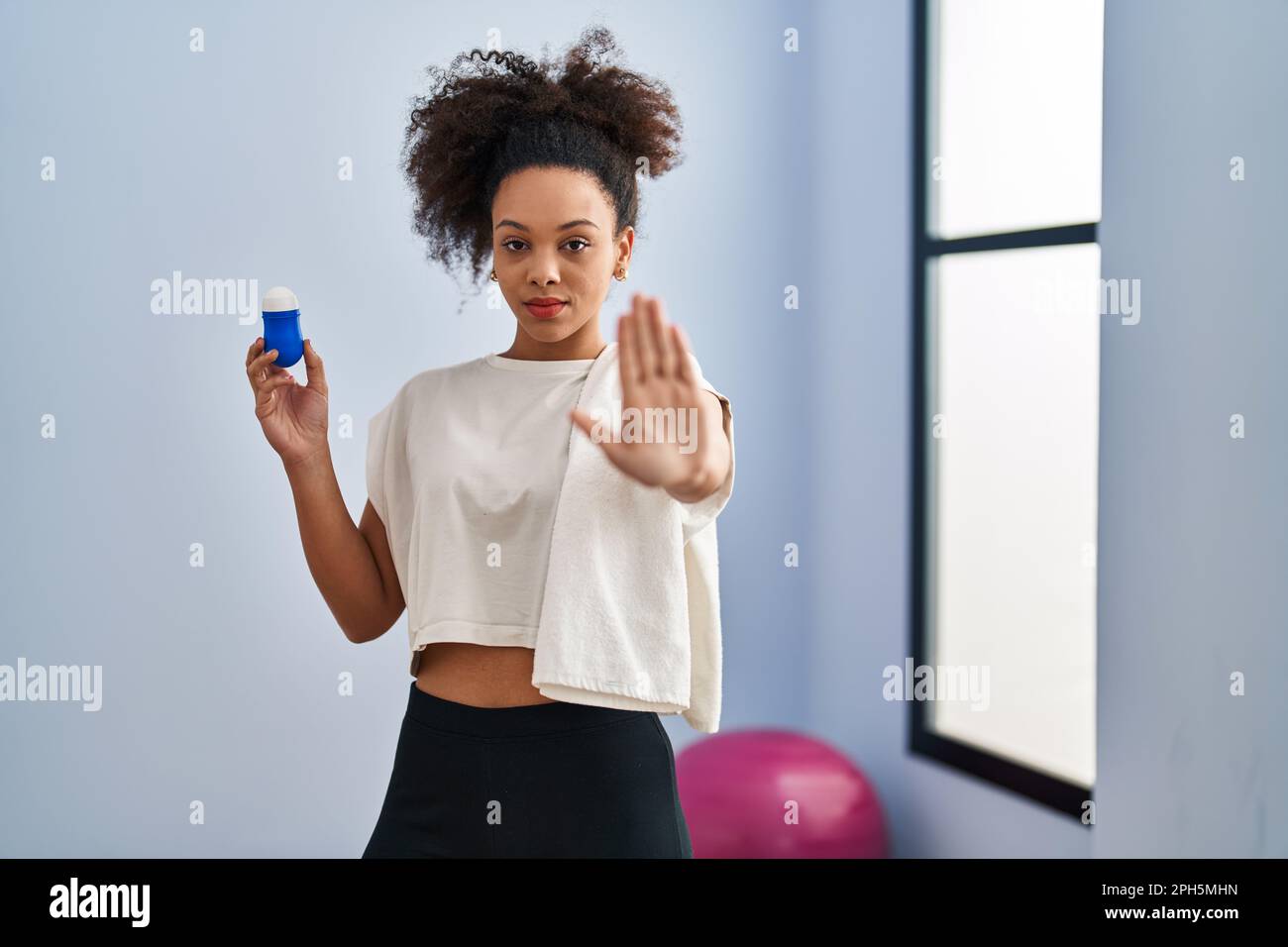Symbol odor control hi-res stock photography and images - Alamy