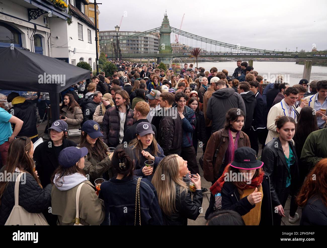 The blue anchor hammersmith hi-res stock photography and images - Alamy