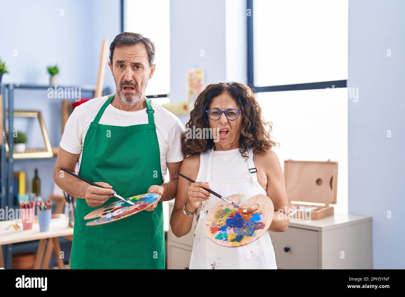 Middle couple indifferent hi-res stock photography and images - Alamy