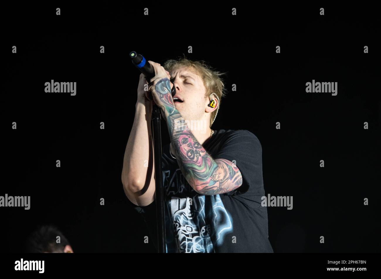 Brian Burkheiser of I Prevail performing at the o2 Academy Glasgow on ...