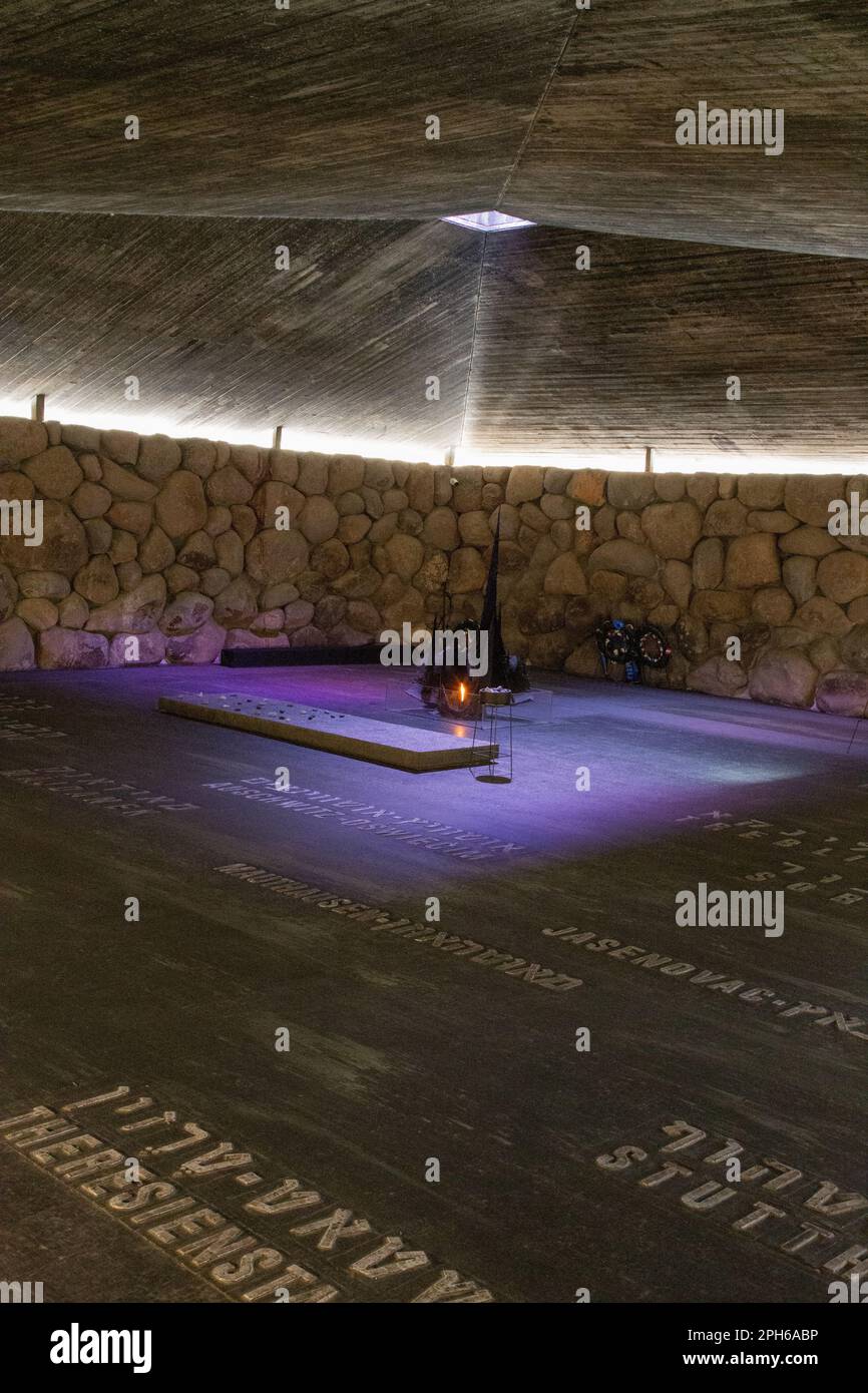 The Eternal Flame in the Hall of Remembrance, Yad Vashem, Jerusalem ...