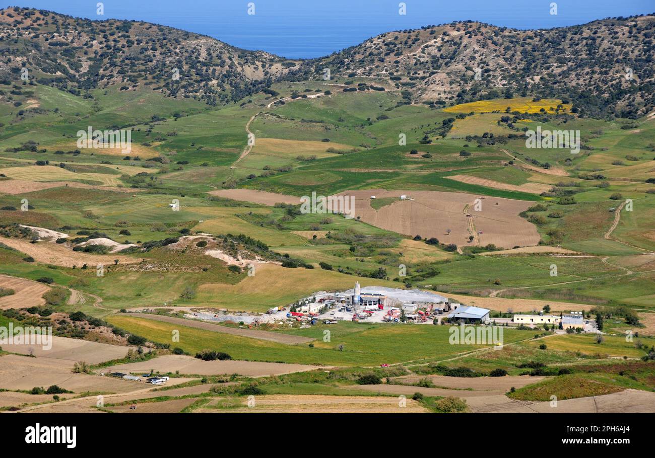 Blue kiosk hi-res stock photography and images - Alamy