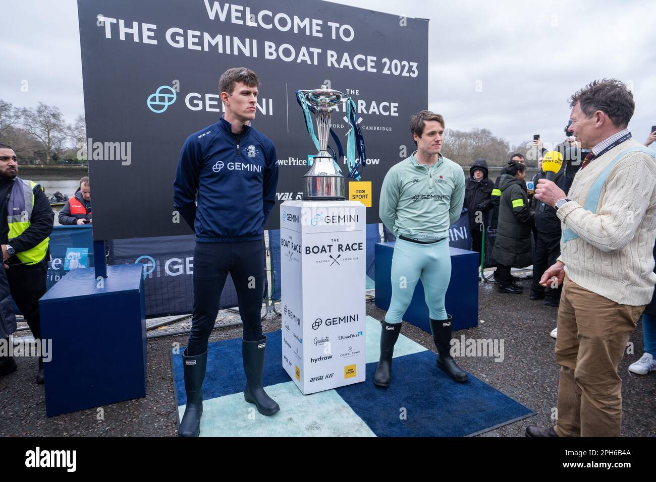 London UK 26 March 2023. Tassilo von Mueller (L), President of Oxford ...