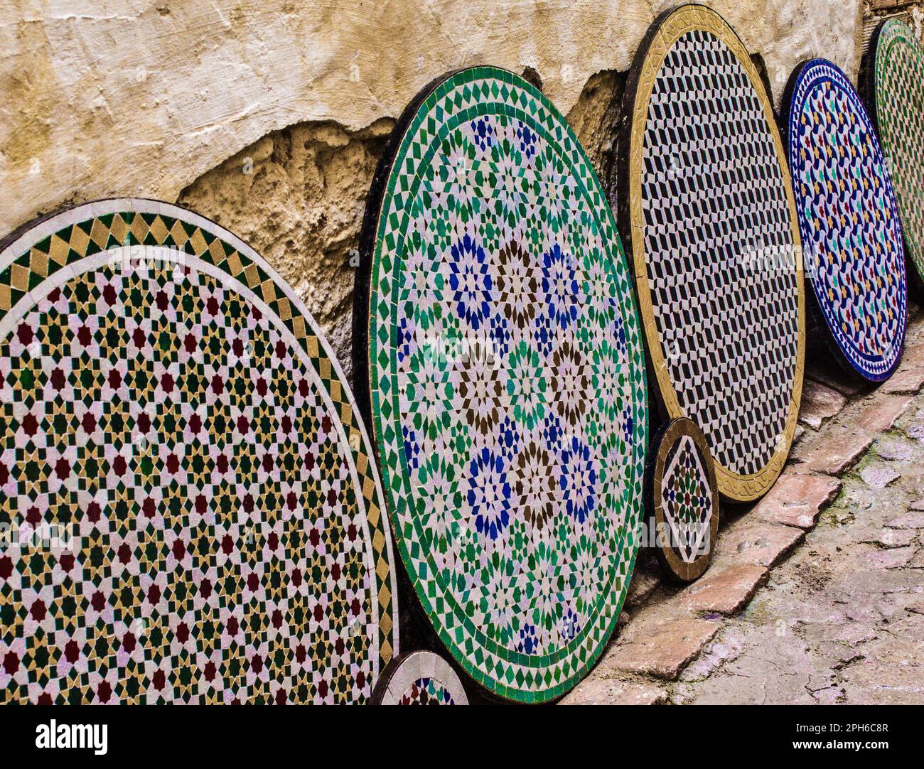 Mosaic tiled tabletops, Fes, Morocco Stock Photo - Alamy