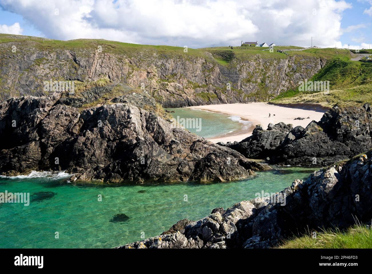 Sea inlet between rock outcrops hi-res stock photography and images - Alamy