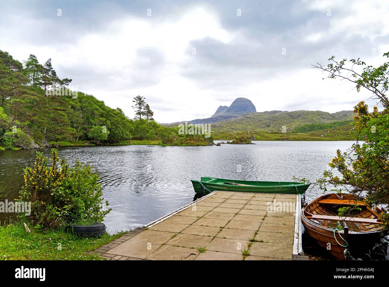 Small paved jetty hi-res stock photography and images - Alamy
