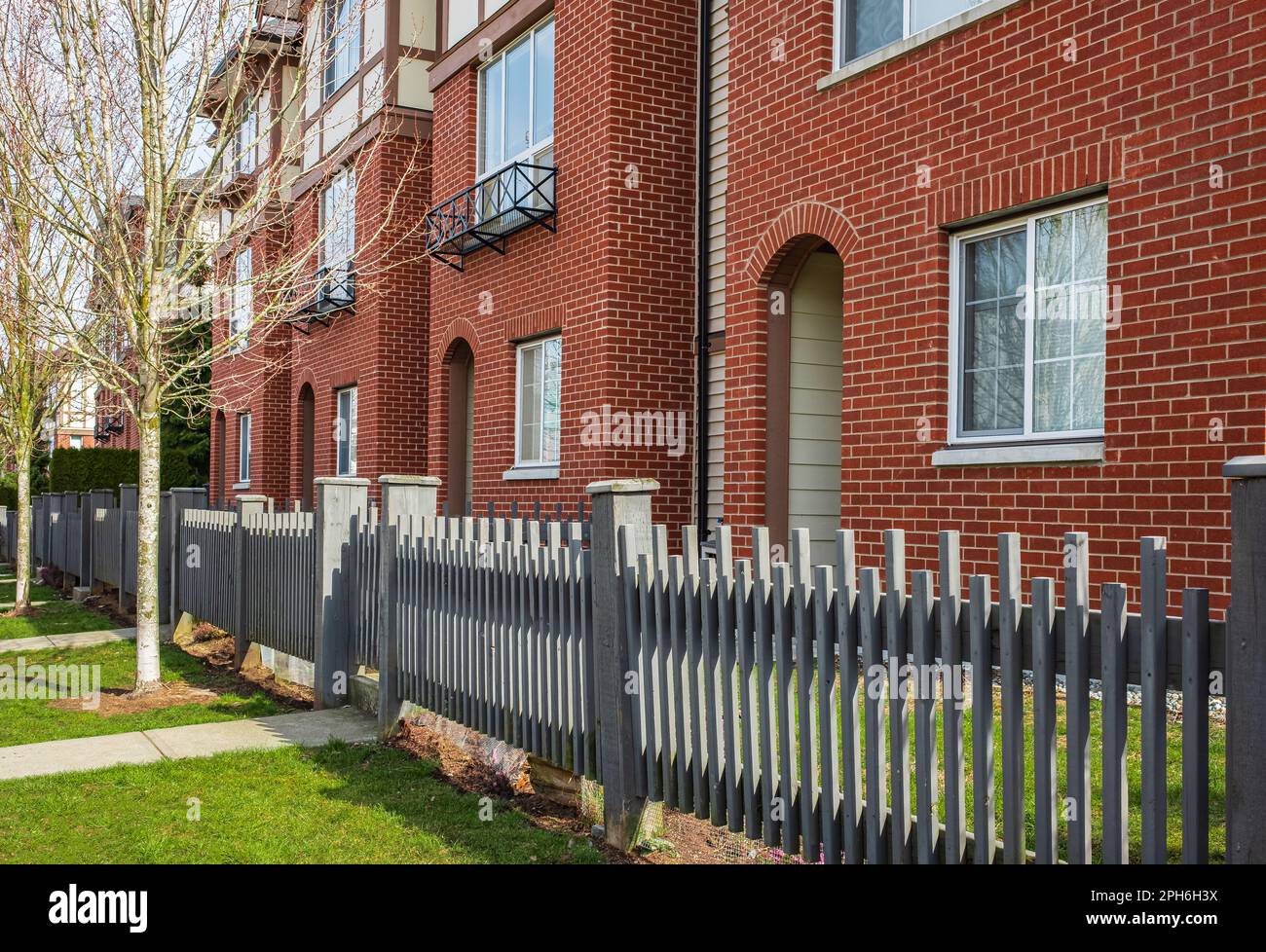 Suburban gate hi-res stock photography and images - Alamy