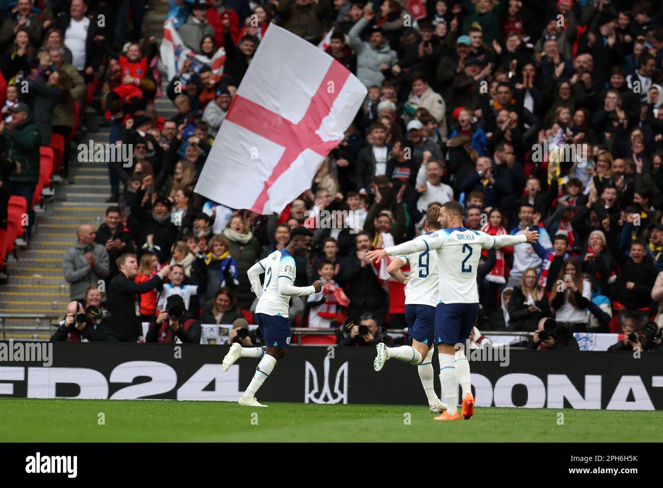 London, UK. 26th Mar, 2023. Bukayo Saka of England (7) celebrates with ...