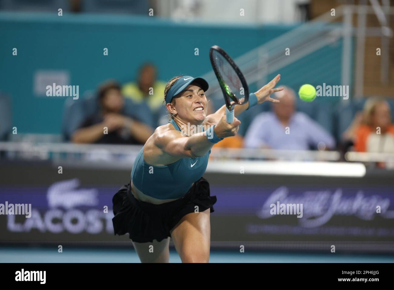 Paula badosa coach hi-res stock photography and images - Alamy