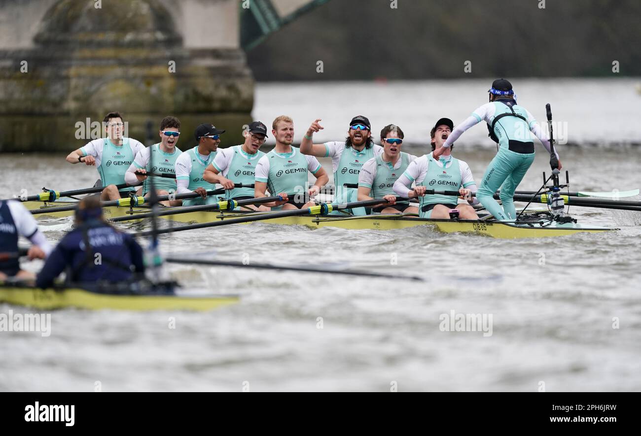 Cambridge celebrate victory after the men's race following the 168th ...