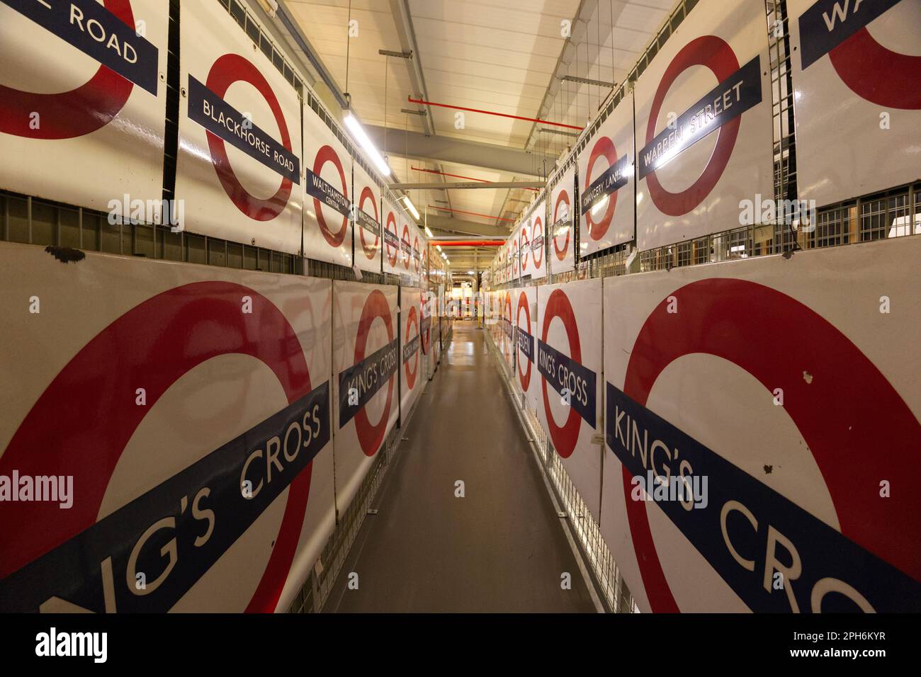 London underground station signs hi-res stock photography and images ...
