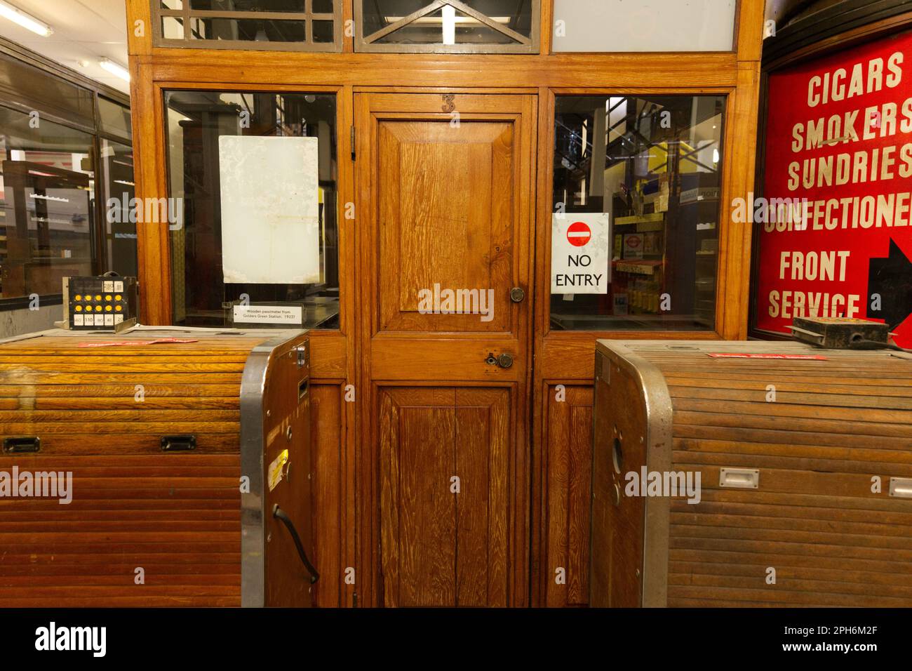 vintage door and windows from London Underground Stock Photo - Alamy