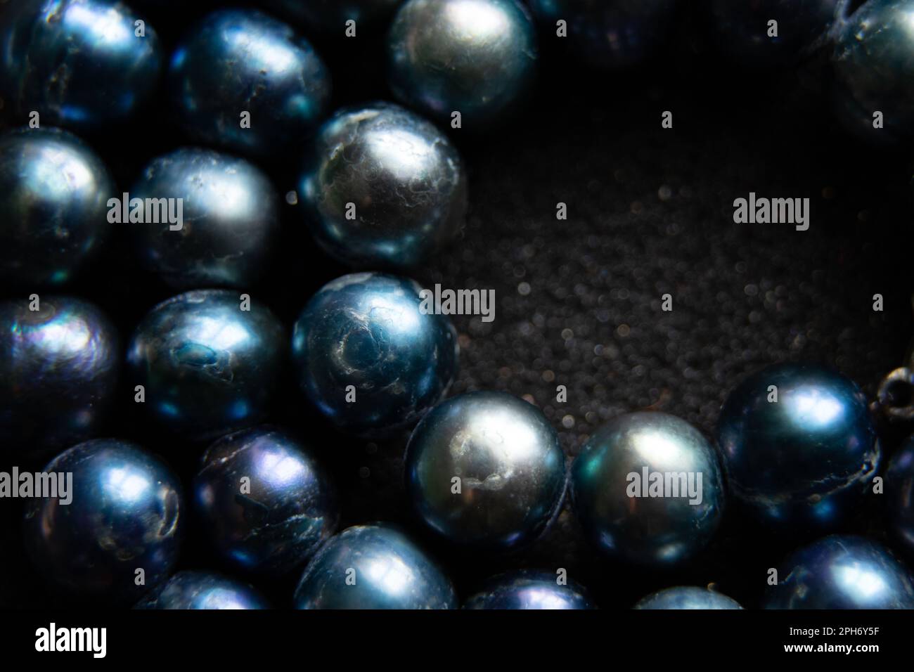 Jewelry of pearls photo hi-res stock photography and images - Alamy