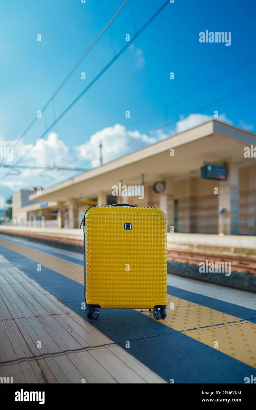 Abandoned bag station hi-res stock photography and images - Alamy