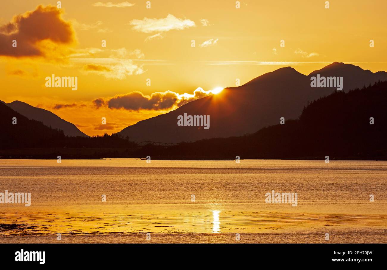 Loch Leven, Ballachulish, Scotland, UK. 26th March 2023. Colourful ...