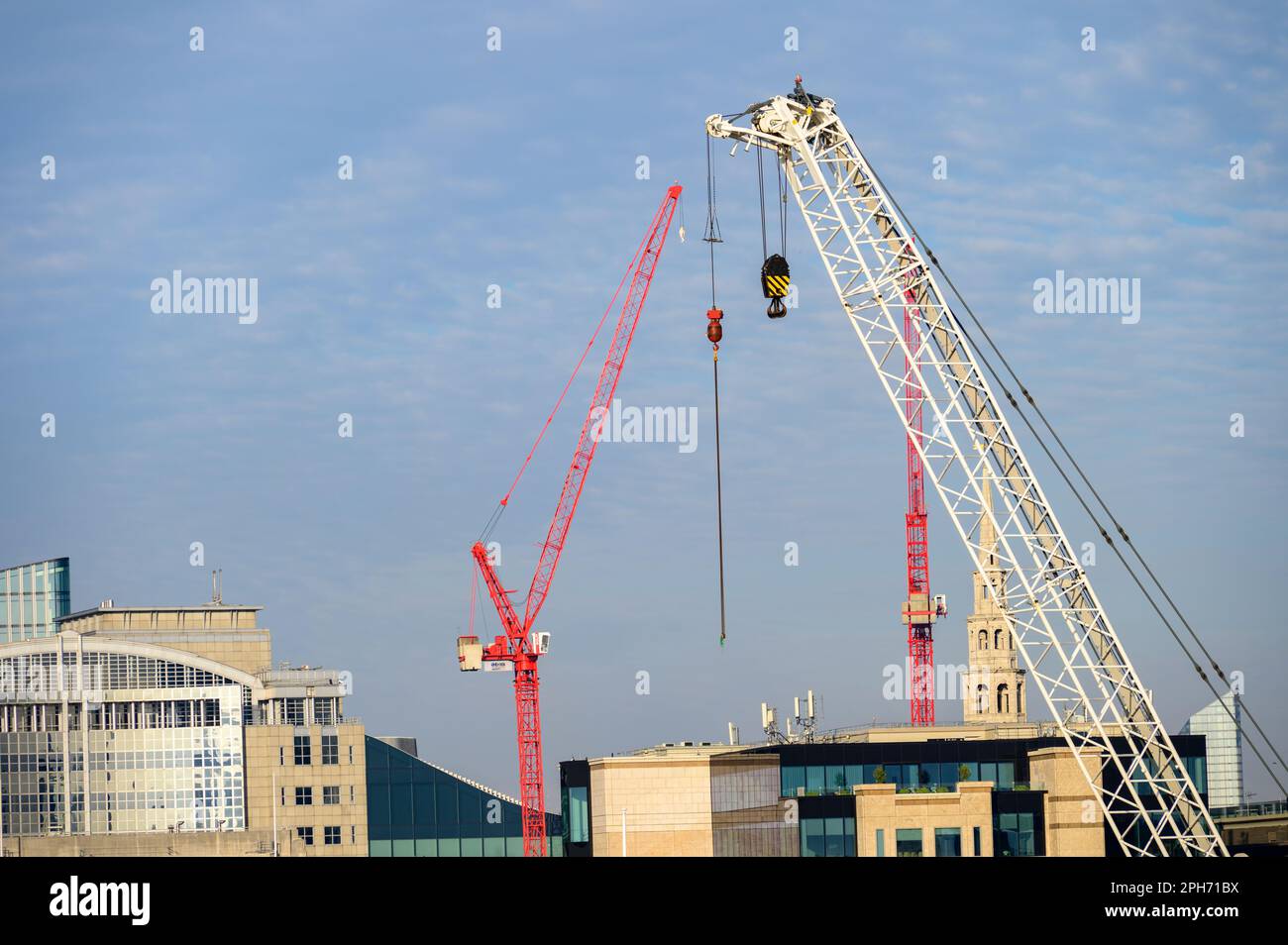 LONDON - November 13, 2022: Witness the progress of London's urban ...