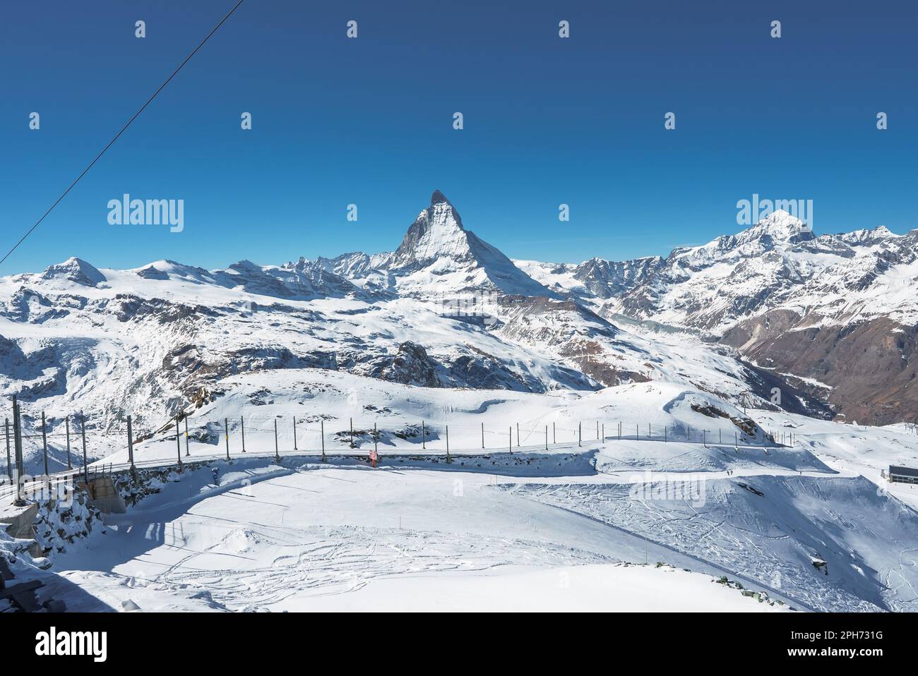 Switzerland ski slopes zermatt hi-res stock photography and images - Alamy
