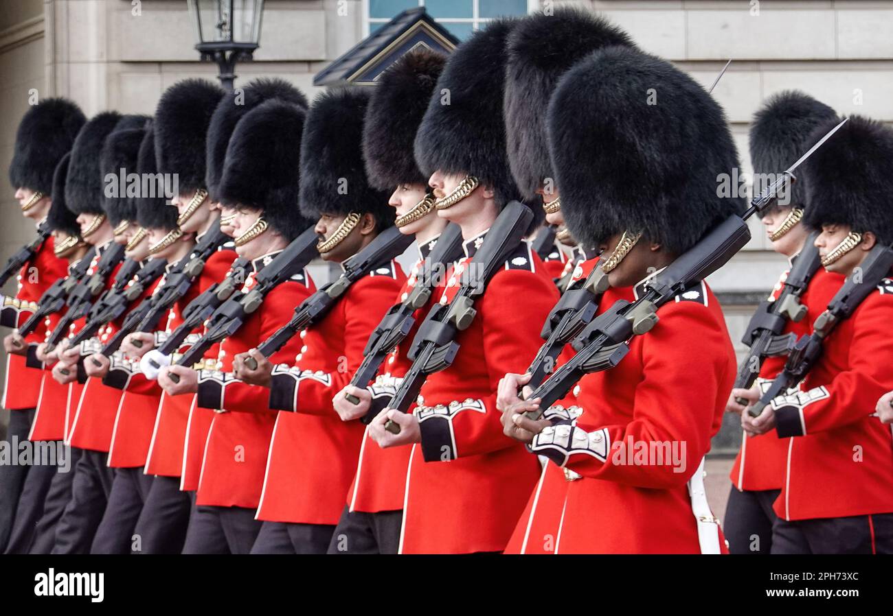 London, UK. 28th Oct, 2022. Guards of the Royal Guard march in front of ...
