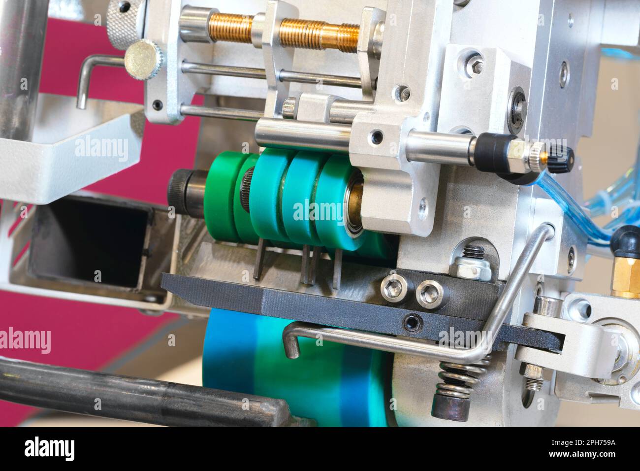 Professional sewing machine, textile fabric production industrial ...