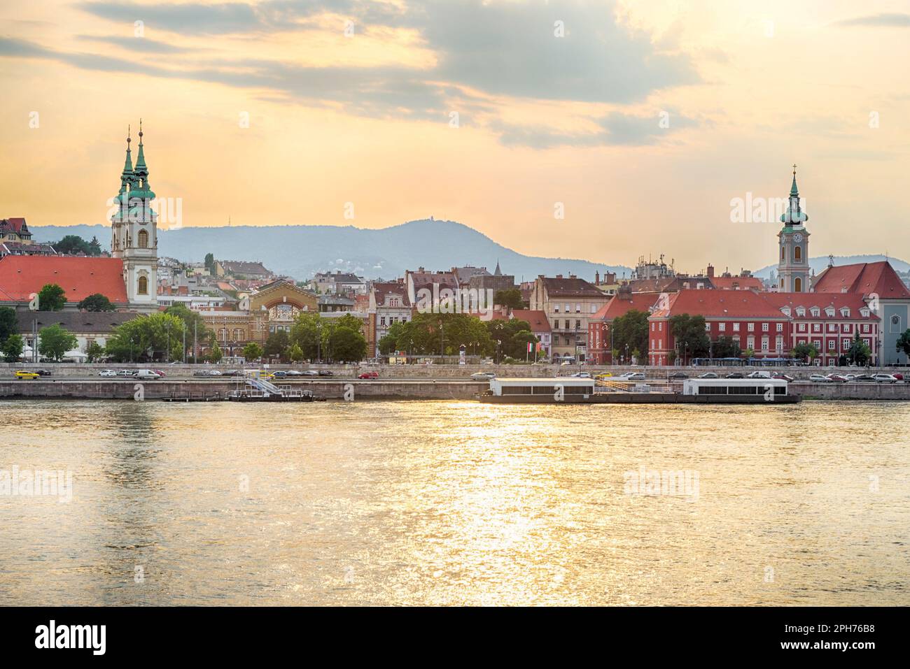 Budapest riverfront featuring Batthyány square Stock Photo - Alamy
