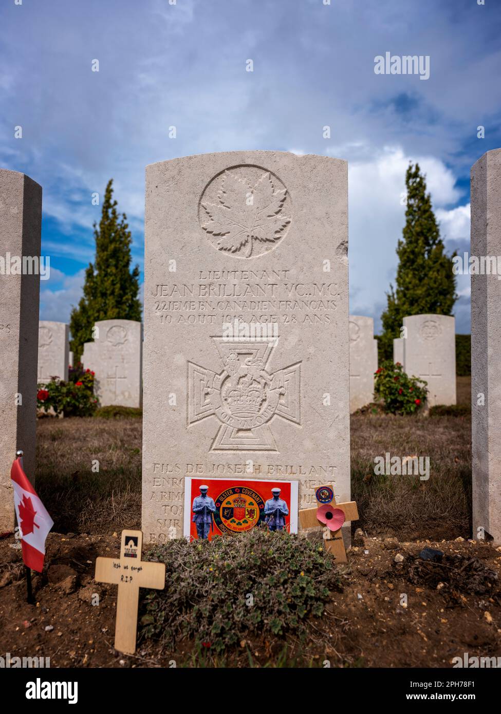 Victoria cross winner hi-res stock photography and images - Alamy