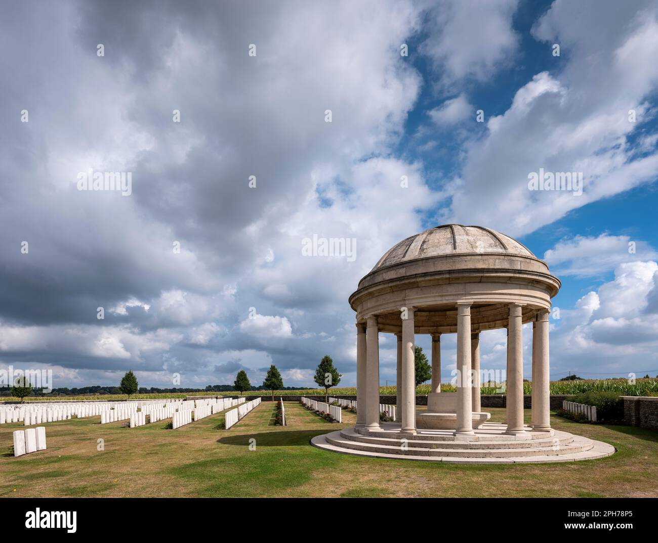 Bedford House Commonwealth War Graves Cemetery Stock Photo - Alamy