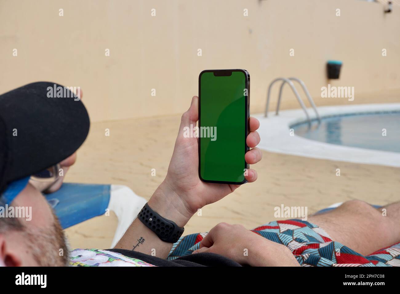 Stock photo of iPhone 13 Pro with a green screen Stock Photo - Alamy