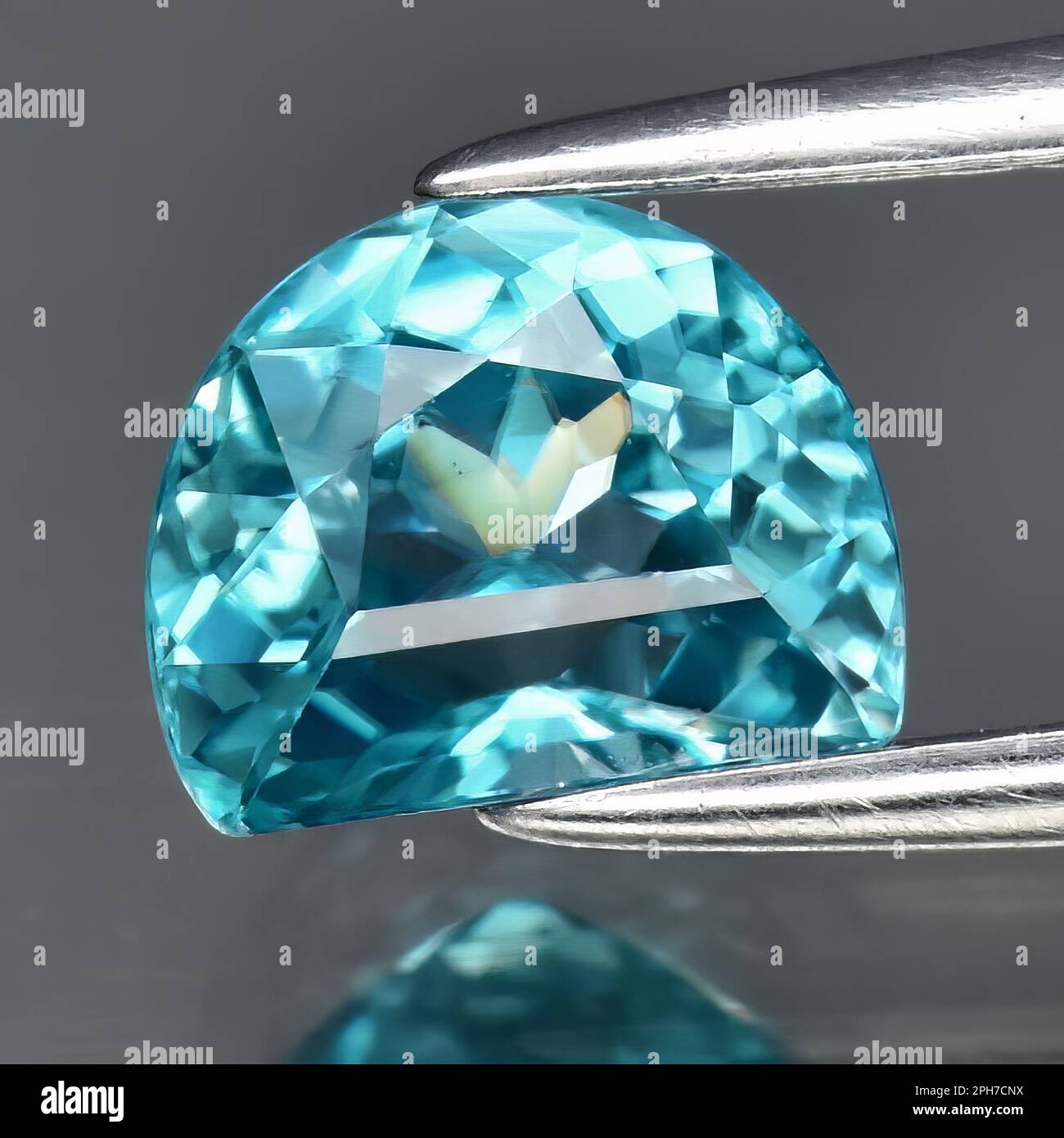 Zircon crystal hi-res stock photography and images - Alamy