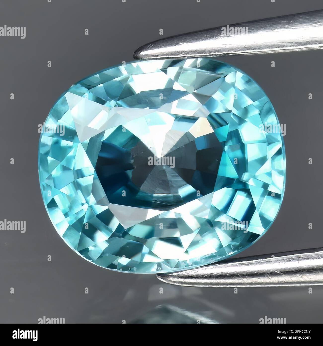 Rough blue zircon hi-res stock photography and images - Alamy