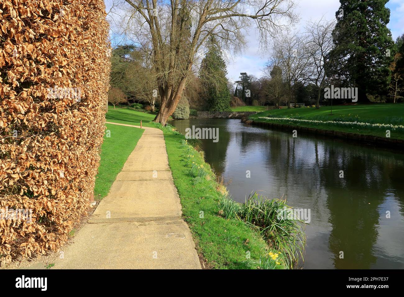 A picturesque view of the countryside along the River Len in Maidstone ...