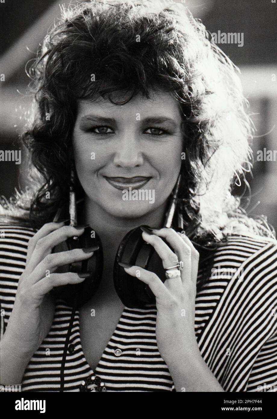 AMANDA SCOTT, BONNIE TYLER'S SISTER, RECORDING HER ALBUM ''LIES'' IN A ...