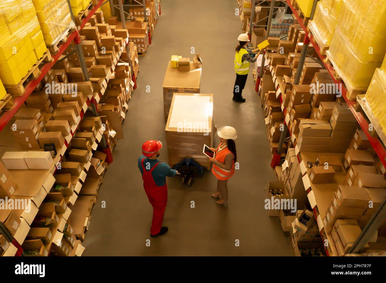 Above view logistics hi-res stock photography and images - Alamy