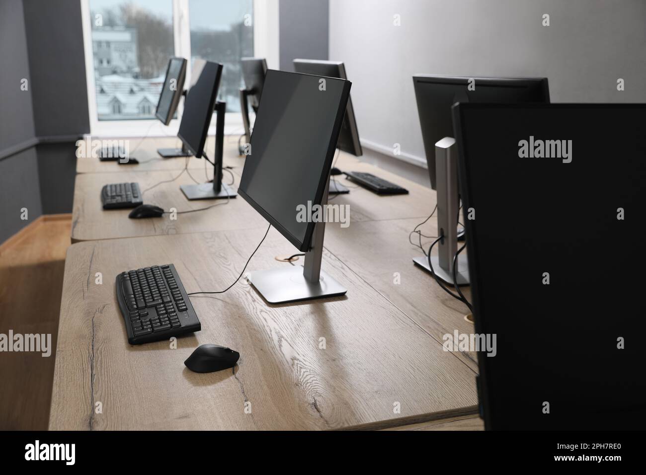 Rows of computers in empty office hi-res stock photography and images ...