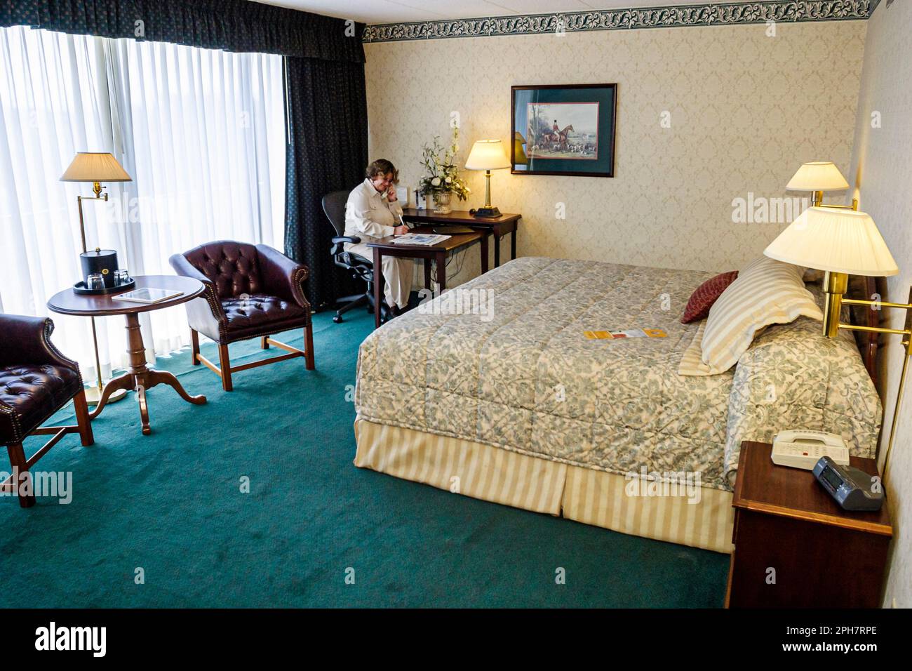 Wyndham hotel hotels lodging inn interior inside guest room hi-res ...