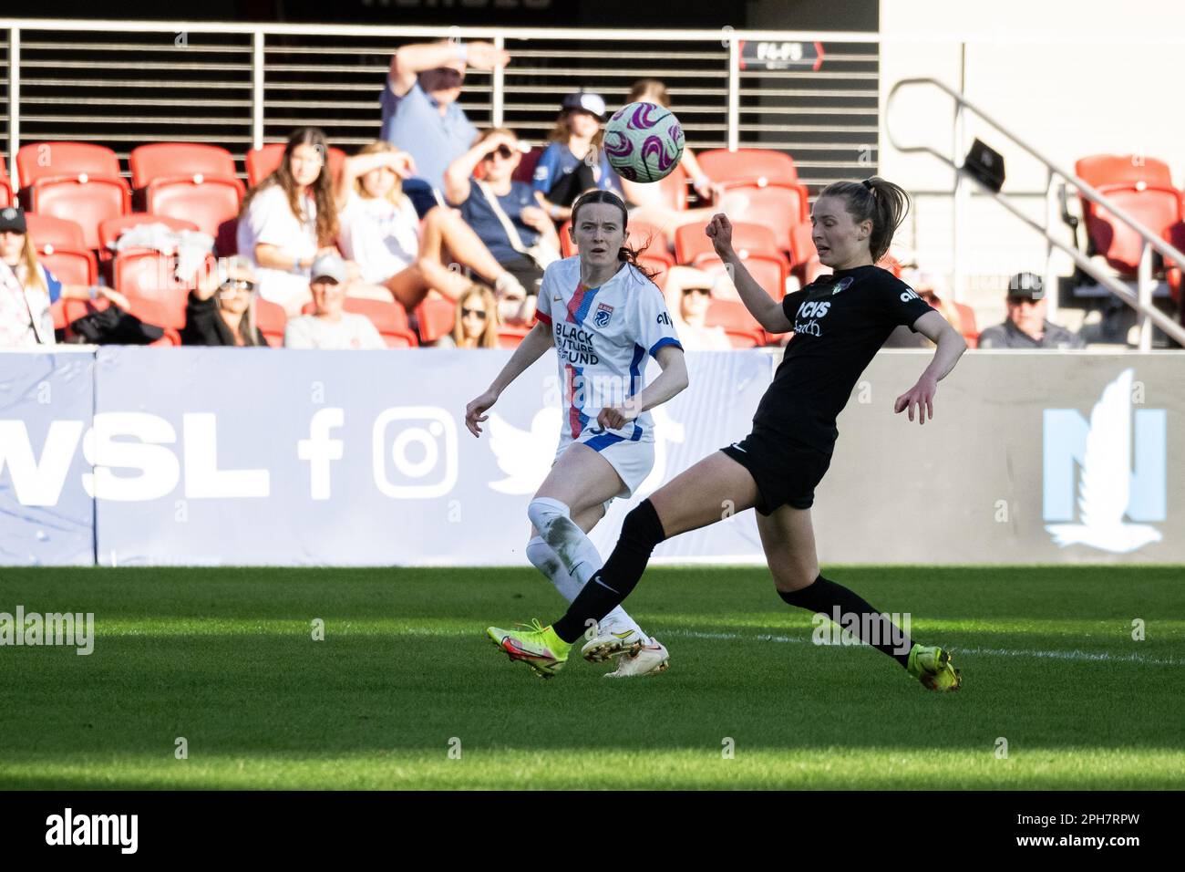 Washington, USA. 26th Mar, 2023. Reign midfielder Rose Lavelle crosses ...