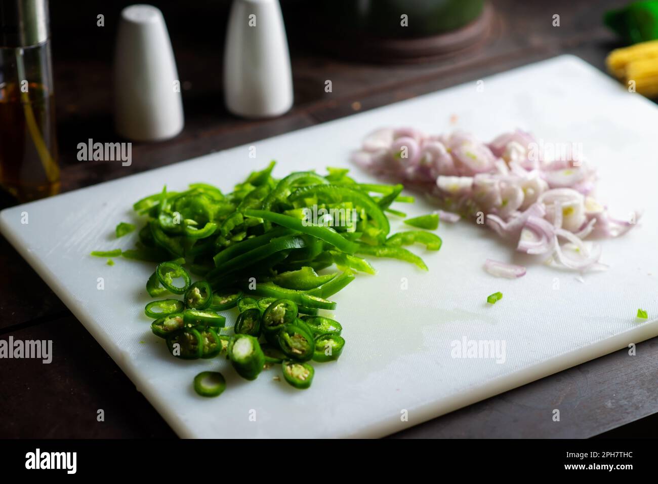 Uncooked chopped capsicum and onion hi-res stock photography and images ...