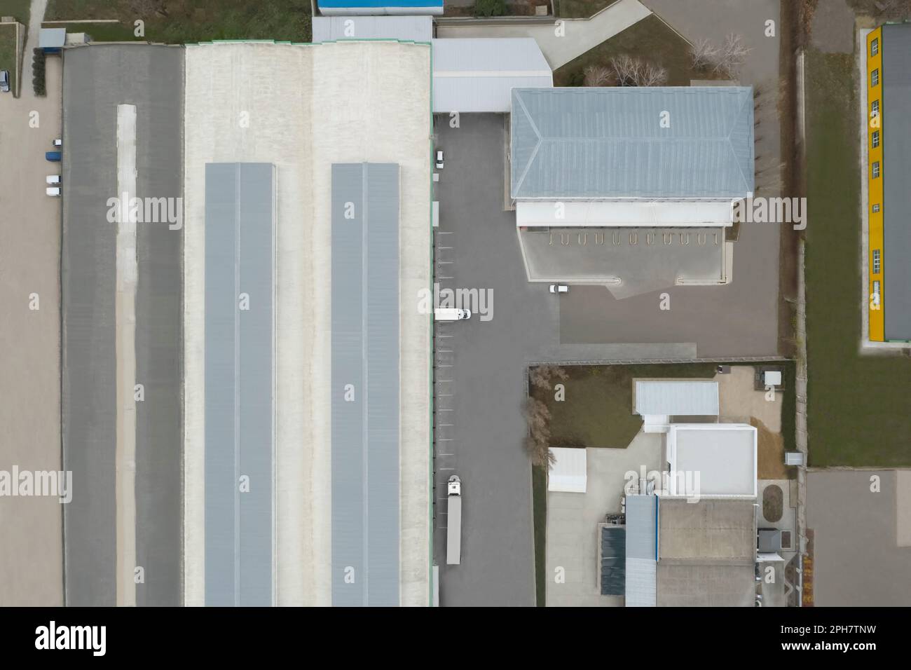 Aerial top view of warehouse. Logistics center Stock Photo - Alamy